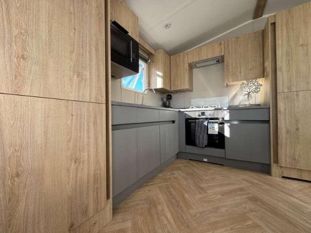 2 bed property for sale