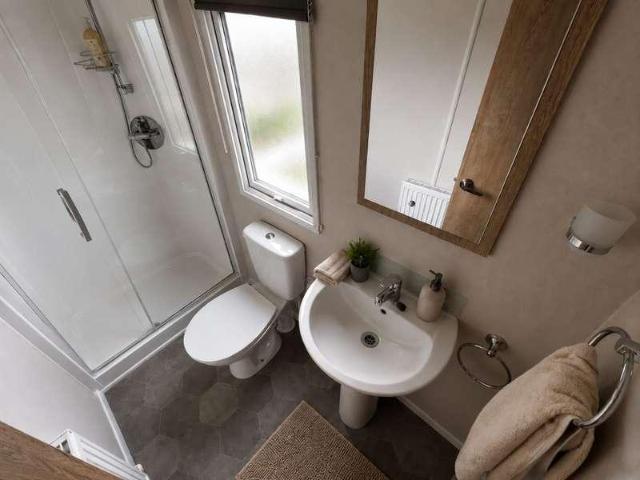 2 bed property for sale