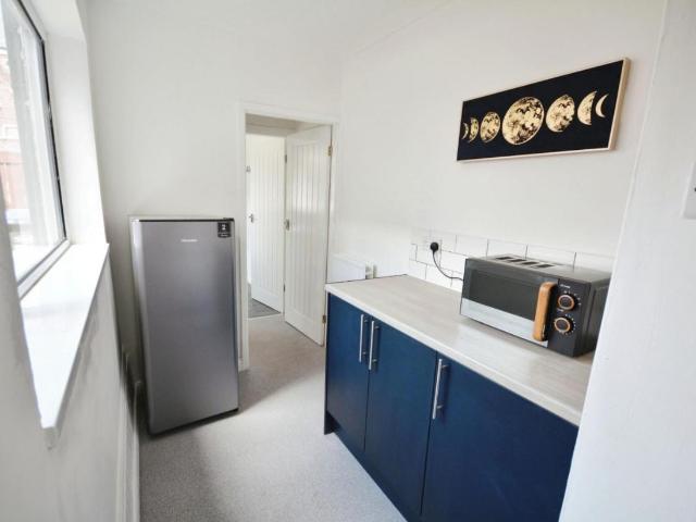 2 bed property for sale