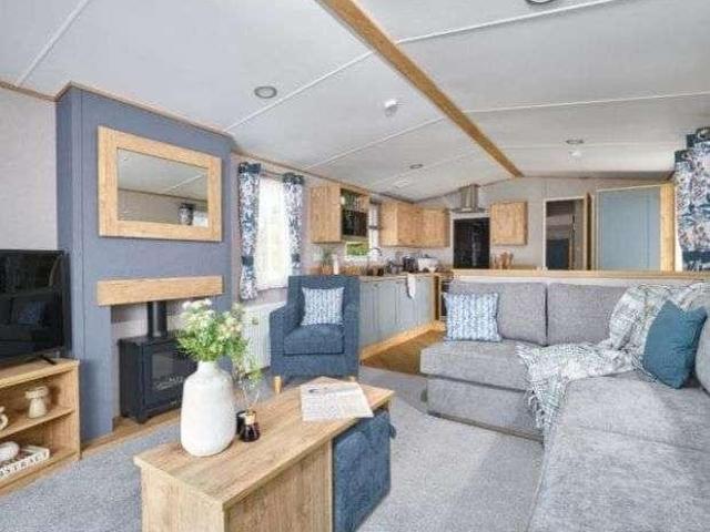 2 bed property for sale