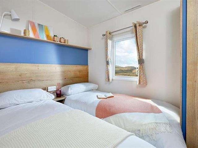 2 bed property for sale