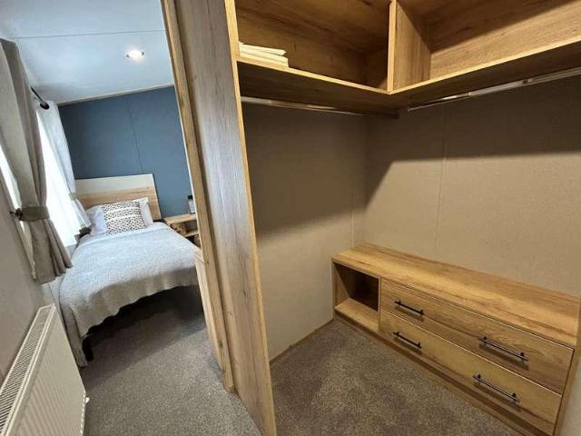 2 bed property for sale