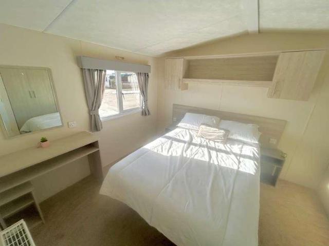 2 bed property for sale