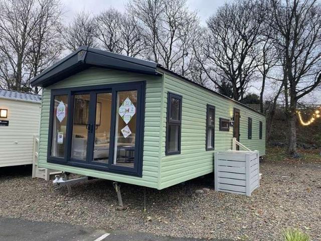 2 bed property for sale