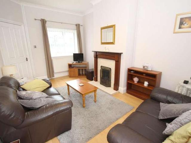2 bed property for sale