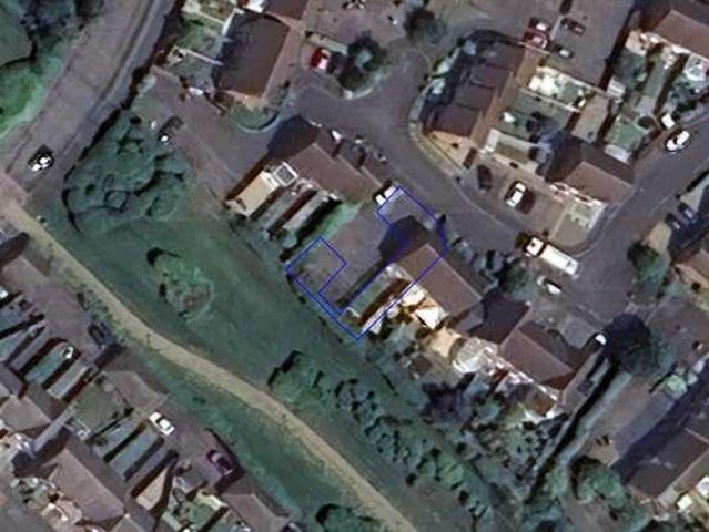 2 bed property for sale