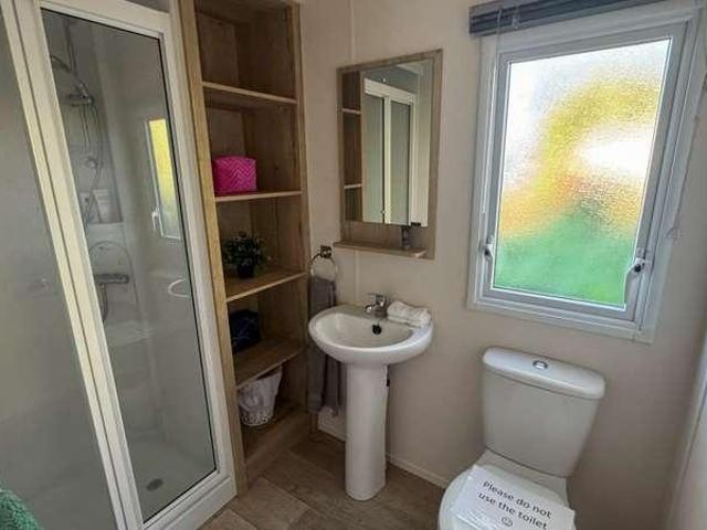 2 bed property for sale
