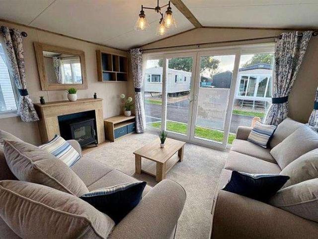 2 bed property for sale