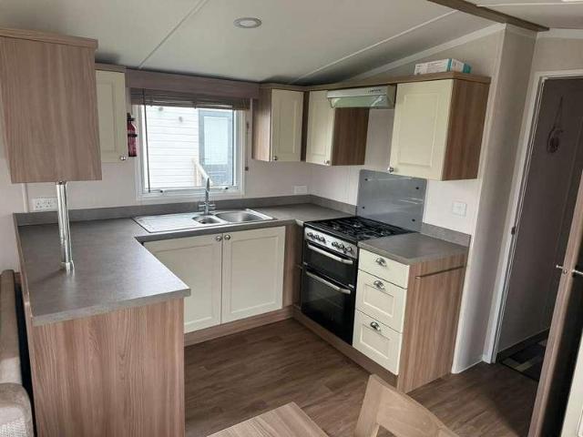 2 bed property for sale