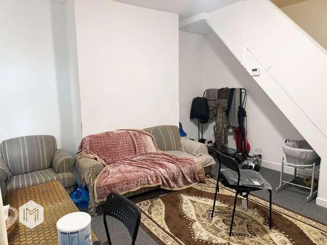 2 bed property for sale