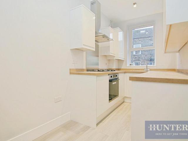 2 bed property for sale