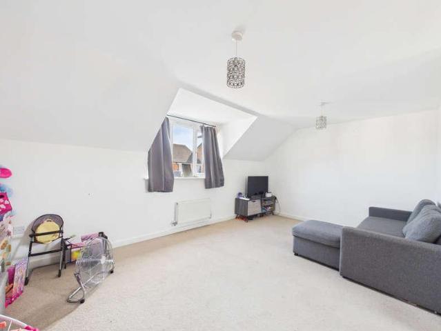 2 bed property for sale