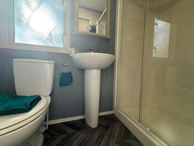 2 bed property for sale