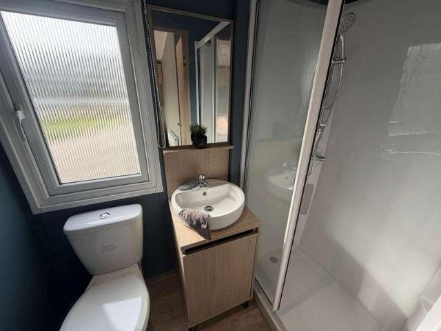 2 bed property for sale