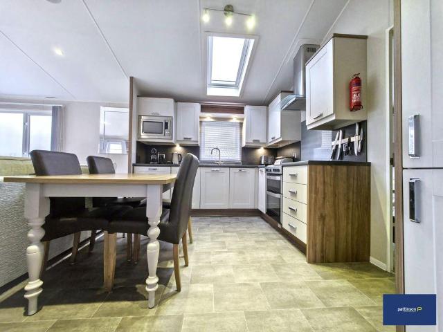2 bed property for sale