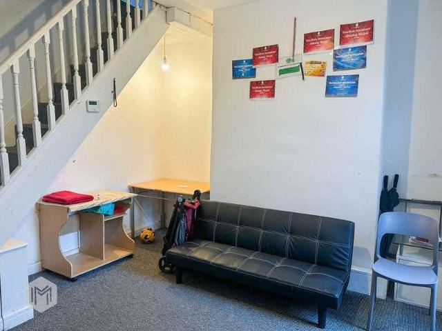 2 bed property for sale