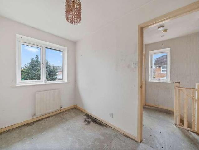 2 bed property for sale