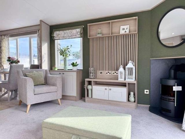 2 bed property for sale