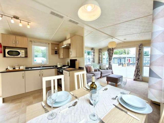2 bed property for sale