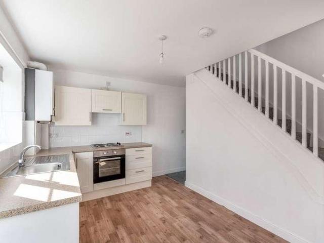 2 bed property for sale