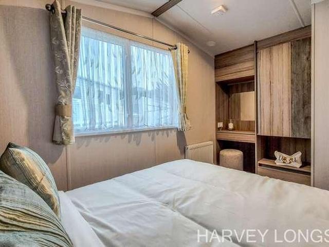 2 bed property for sale