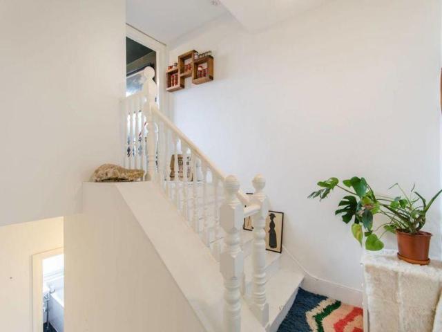 2 bed property for sale
