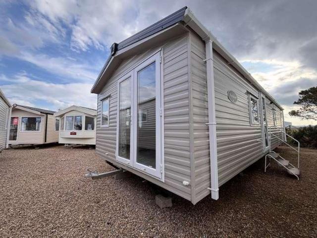 2 bed property for sale