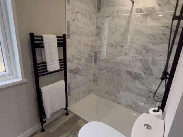 2 bed property for sale
