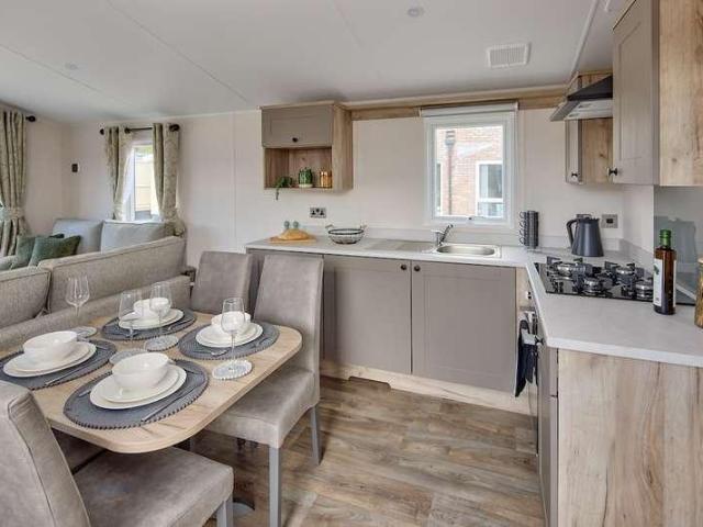2 bed property for sale