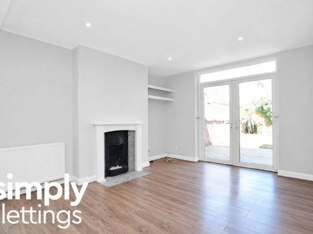 2 Bed property for rent