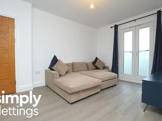 2 Bed property for rent