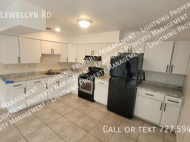 2 Bed renovated apartment in quiet location