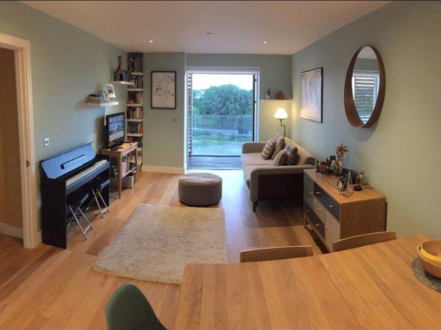 2 bed room flat available for short let of 7+ days