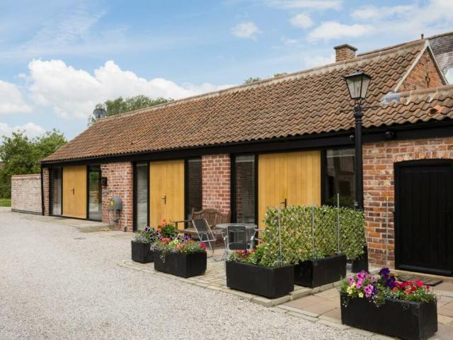 2 bed Semi detached bungalow to rent in York North Yorkshire, YO26, from Stephensons York. 33880