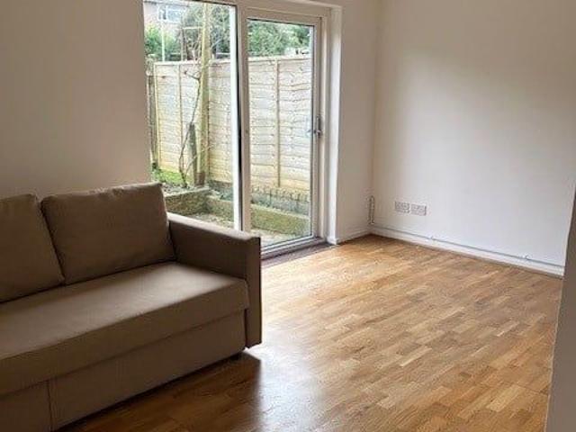 2 Bed Semi Detached House, Morris Road, BS7