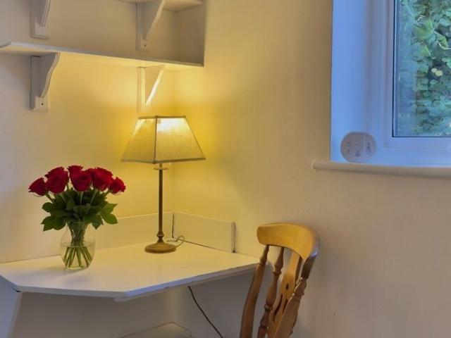 2 Bed Semi Detached House, Arterberry Road, SW20
