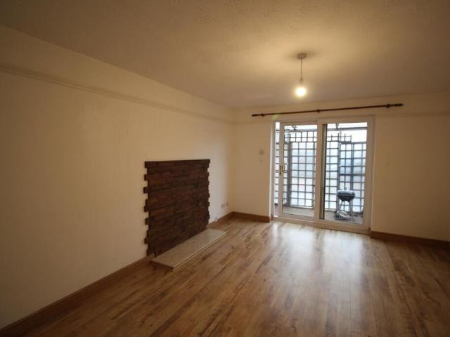 2 Bed Semi Detached House, Bramble Close, NG6