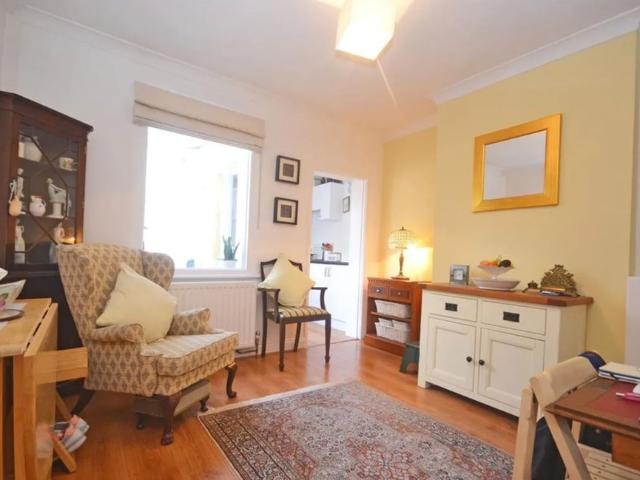 2 Bed Semi Detached House, Cromwell Street, TW3