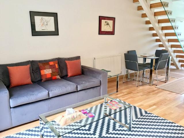2 Bed Semi Detached House, Flamsteed Close, CB1