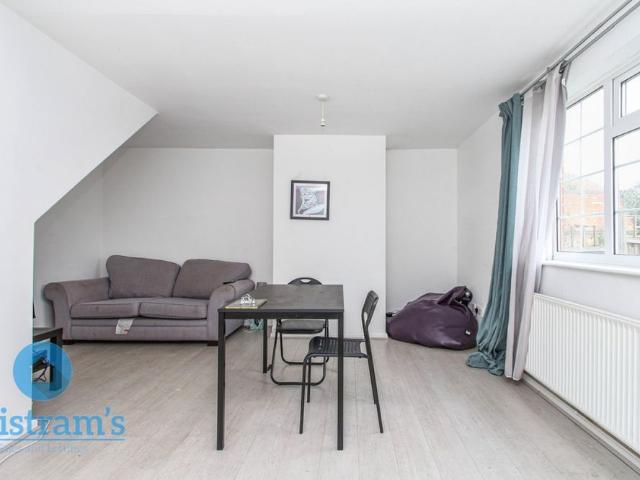 2 bed Semi Detached House for Rent
