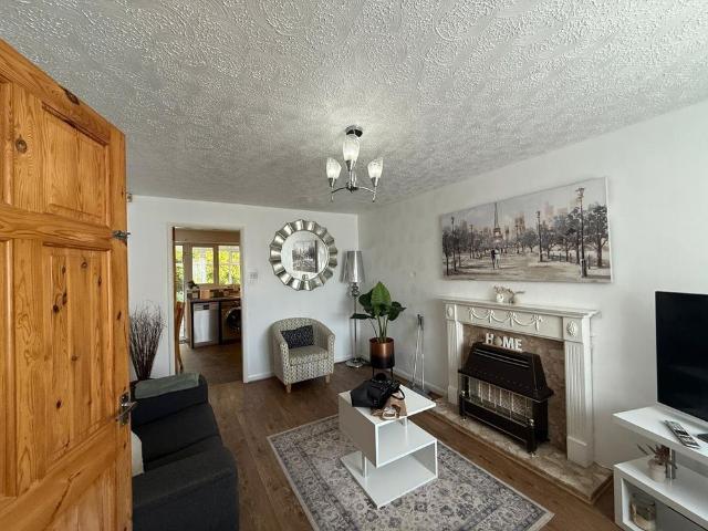 2 Bed Semi Detached House, Gothic Close, NG6