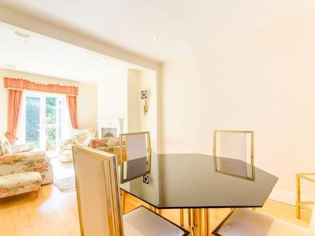 2 Bed Semi Detached House, Highfield Road, NW11