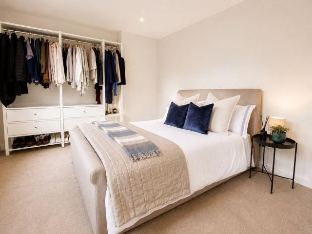 2 Bed Semi Detached House, Langdon Place, SW14