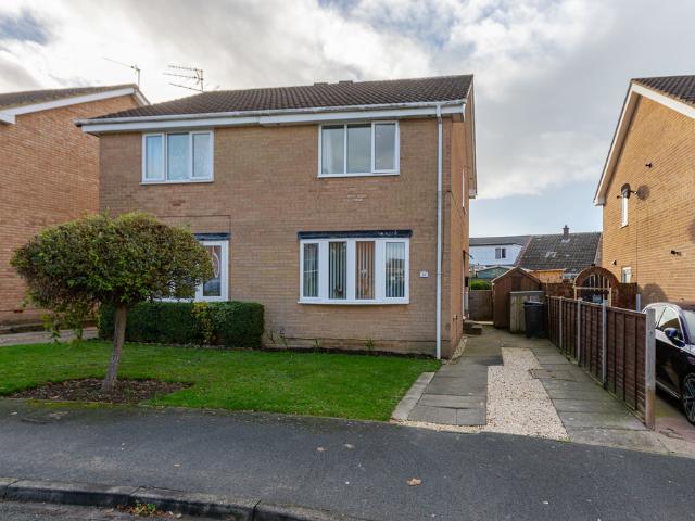 2 bed semi detached house to rent in Albermarle Drive, Catterick Garrison, DL9