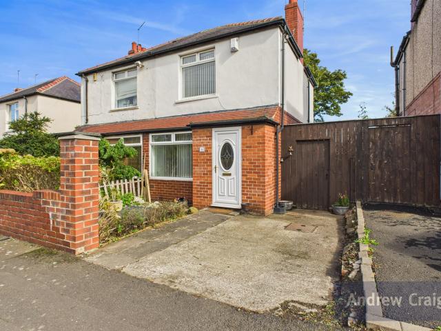 2 bed semi detached house to rent in Fallowfield Avenue, Fawdon, NE3