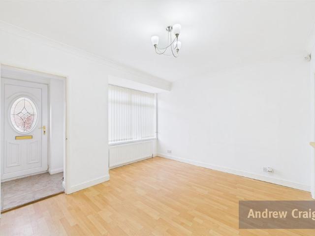 2 bed semi detached house to rent in Fallowfield Avenue, Fawdon, NE3