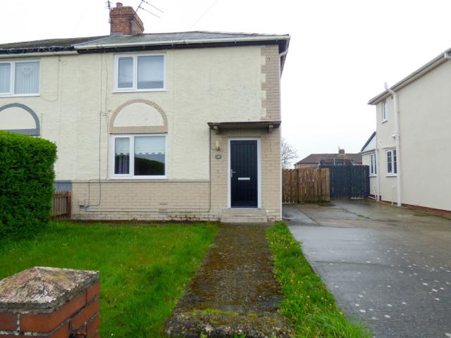 2 bed semi detached house to rent in Featherstone Grove, Jarrow, NE32