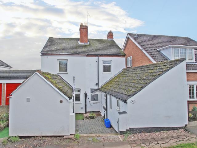 2 bed semi detached house to rent in Old Station Road, Bromsgrove, B60