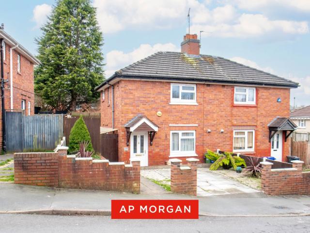 2 bed semi detached house to rent in Meadow Road, Dudley, DY1