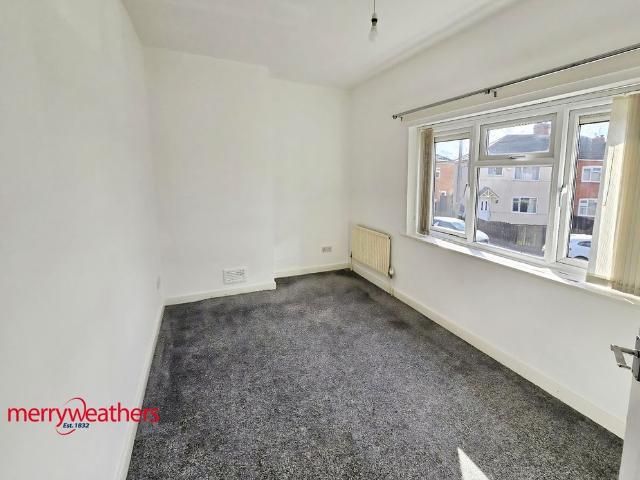 2 bed semi detached house to rent in Millfield Road, Thorne, Doncaster